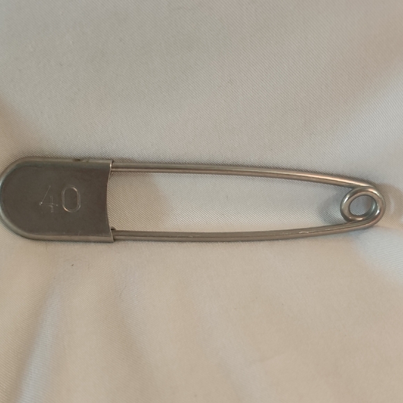 Office | Vintage Military Laundry Pin 5 Safety Pin Key Tag | Poshmark